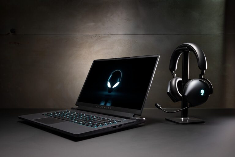 Alienware m17 R5 正式发布：480Hz屏幕、AMD Ryzen 6000系列CPU、Radeon RX 6000系列GPU ...